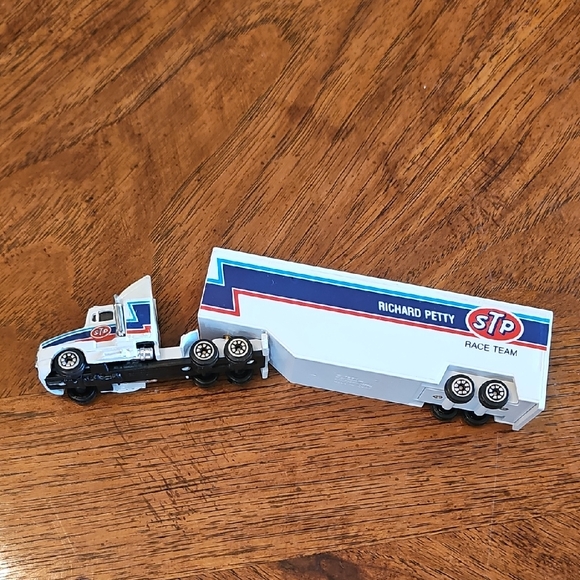 Accessories | Racing Champions Nascar Semi Truck Richard Petty Stp Race ...